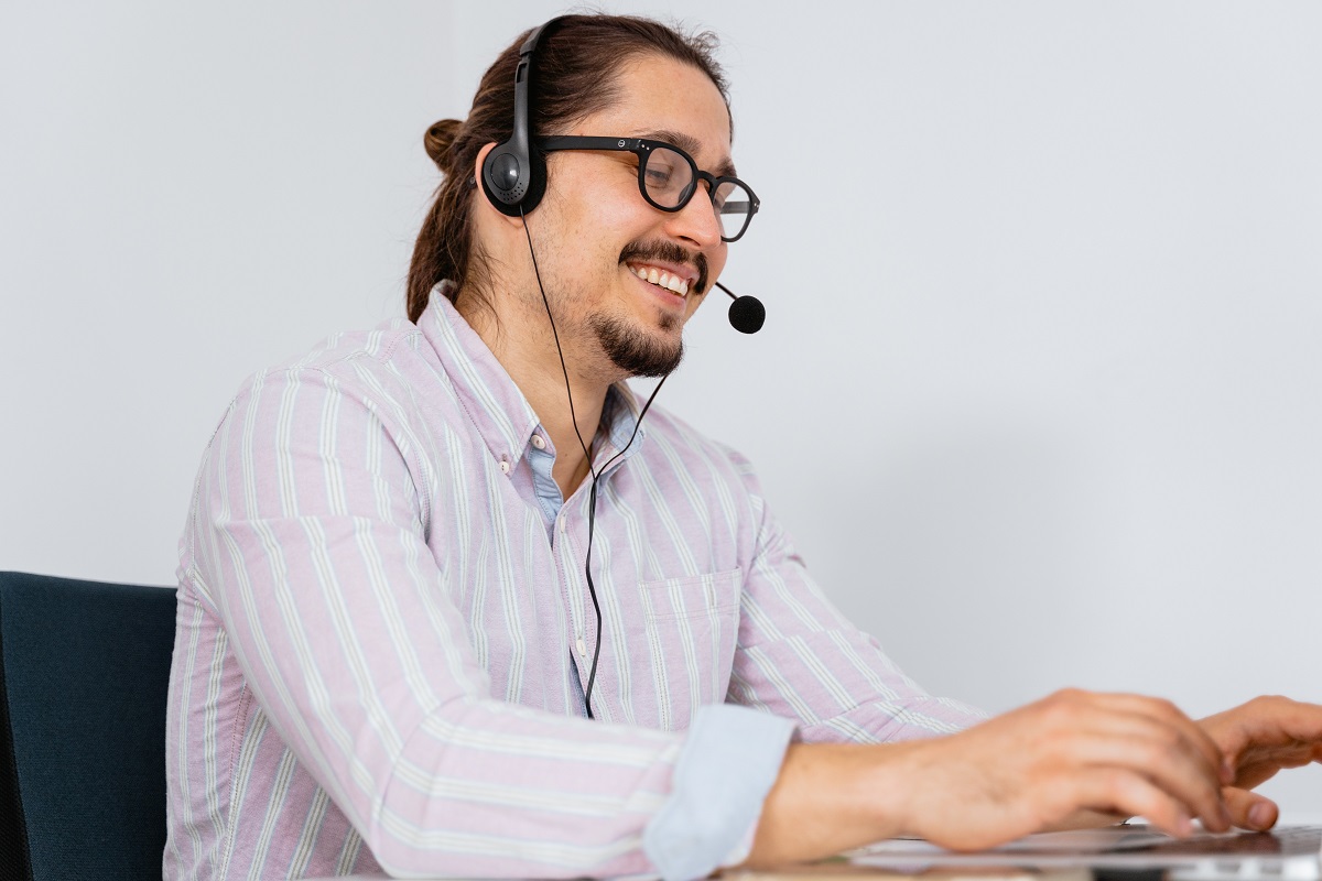 Hybrid working: Seamlessly connecting your WFH workforce Hybrid working: Seamlessly connecting your WFH workforce